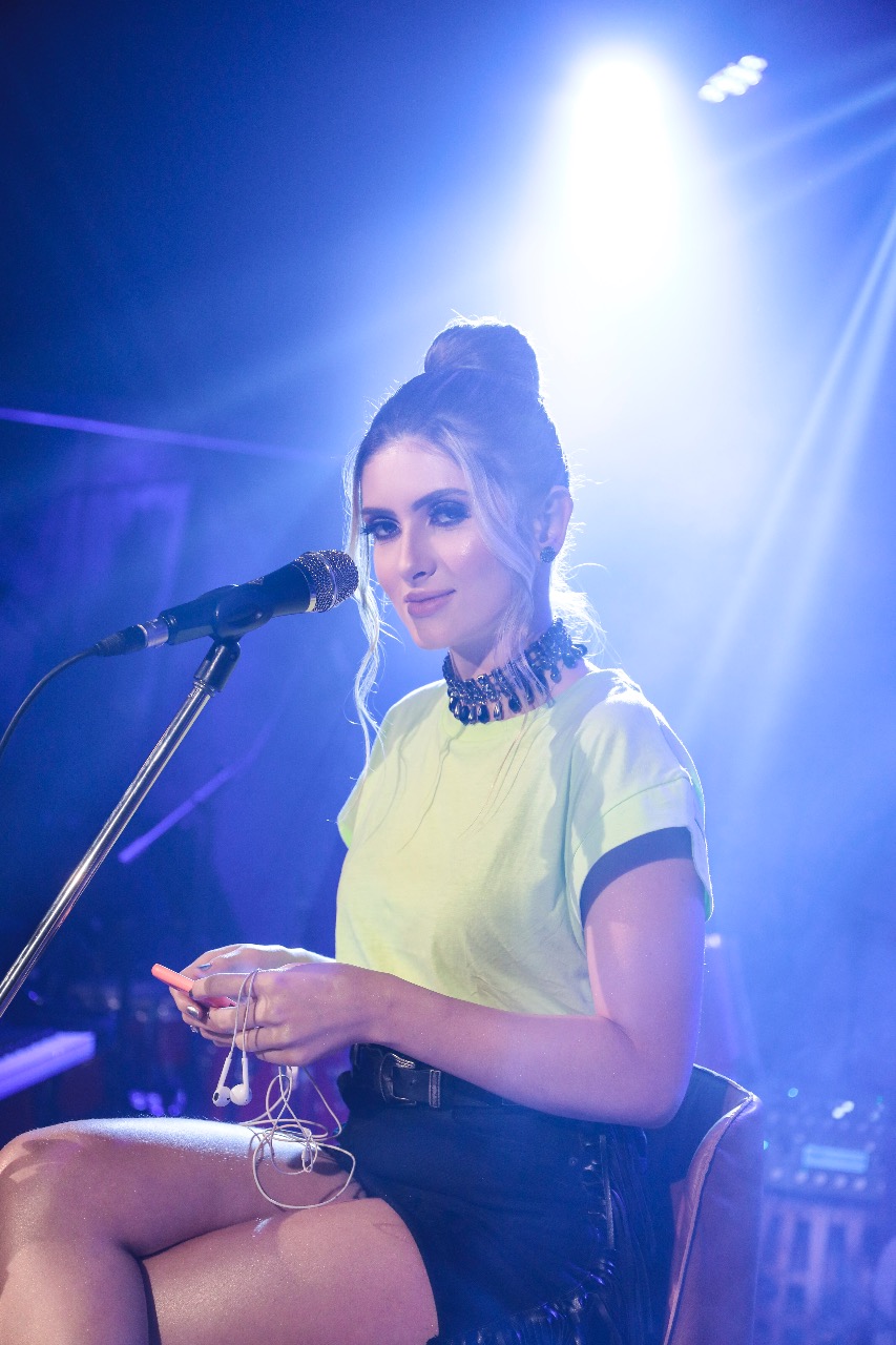 FERNANDA SALGADO - IZZO MUSICAL